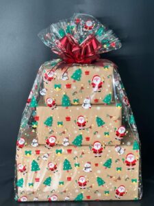 shareluck 24" x 30" christmas cellophane bags for gift baskets - 2.5mil thicker clear basktes bags large- cello bags (10 pcs)