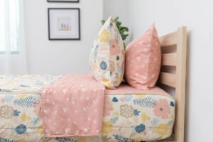 beddy's flower blossoms girls durable zipper bedding, bed in a bag, floral sheets and comforter, easy to make and wash, includes pillowcase and pillow sham, kids zip bedding, super soft all season