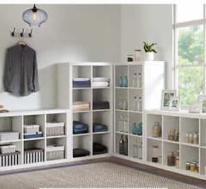 Divider with 8 Storage Bins