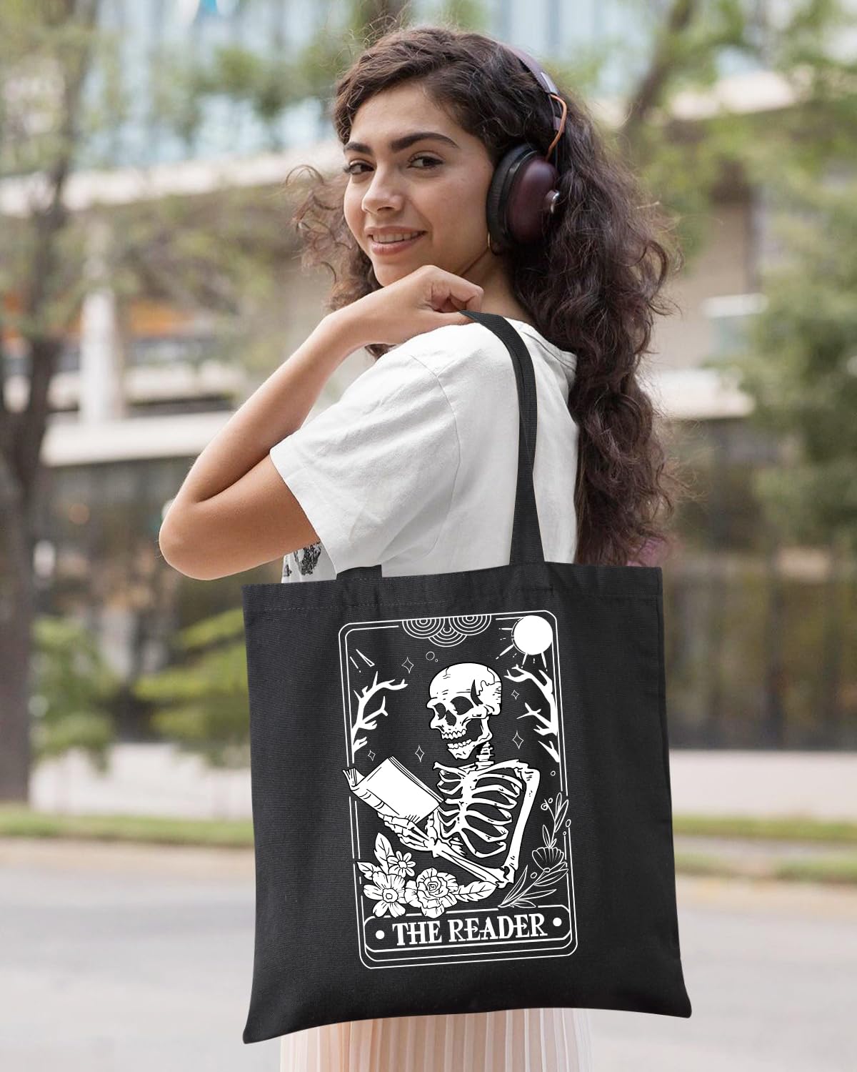 AUSVKAI Canvas Tote Bag Aesthetic for Women, Cute Book&skull Reusable Cloth Cotton Bags for College Shopping Beach Grocery Trendy Gifts