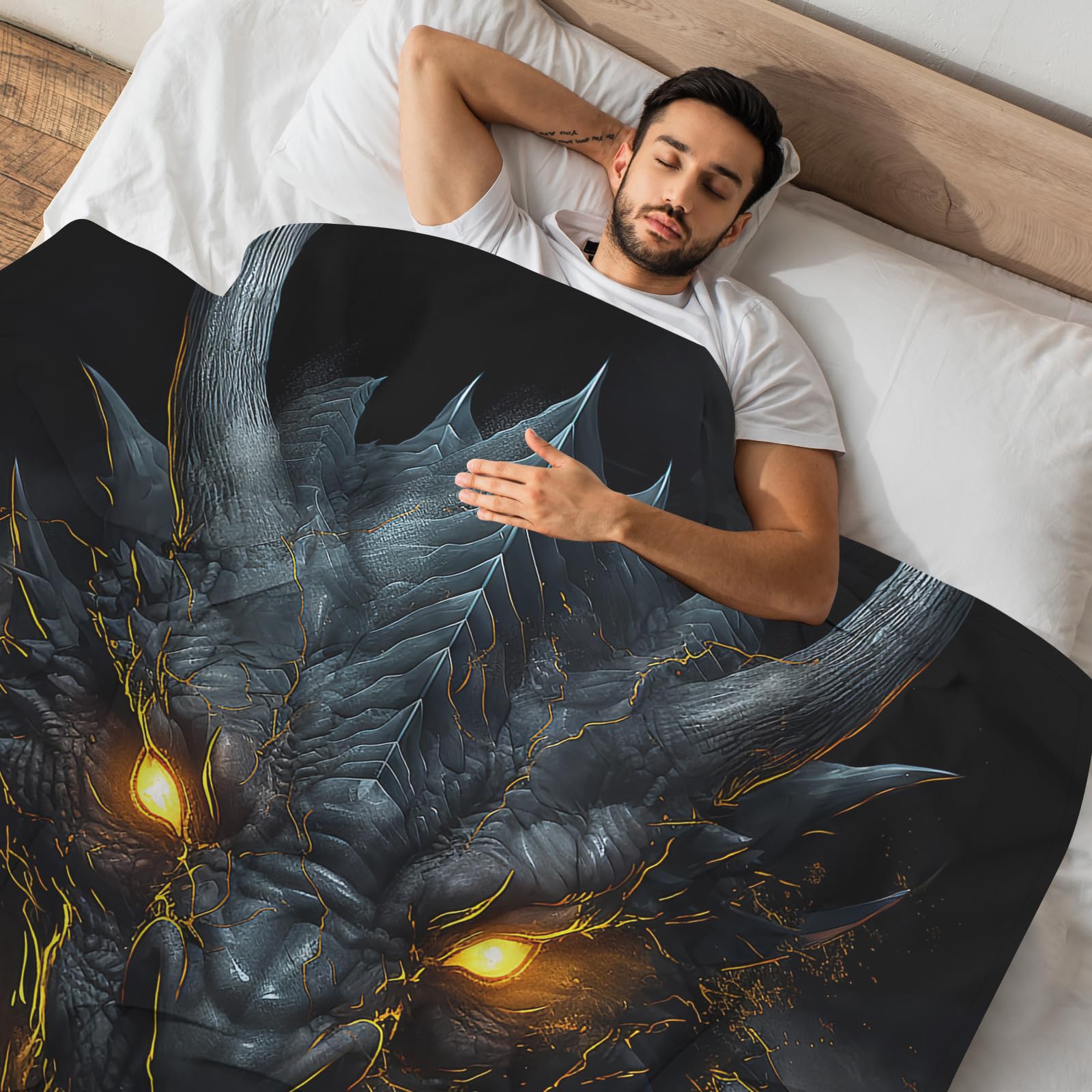 Huke Dragon Gifts Blanket, Cool Black Gold Dragon Blanket, Dragon Gifts for Men/Women/Teens/Kids/Boys/Girls, Plush Dragon Throw Blanket, Gifts for Dragon Lover, Cool Ideas,60"X50"