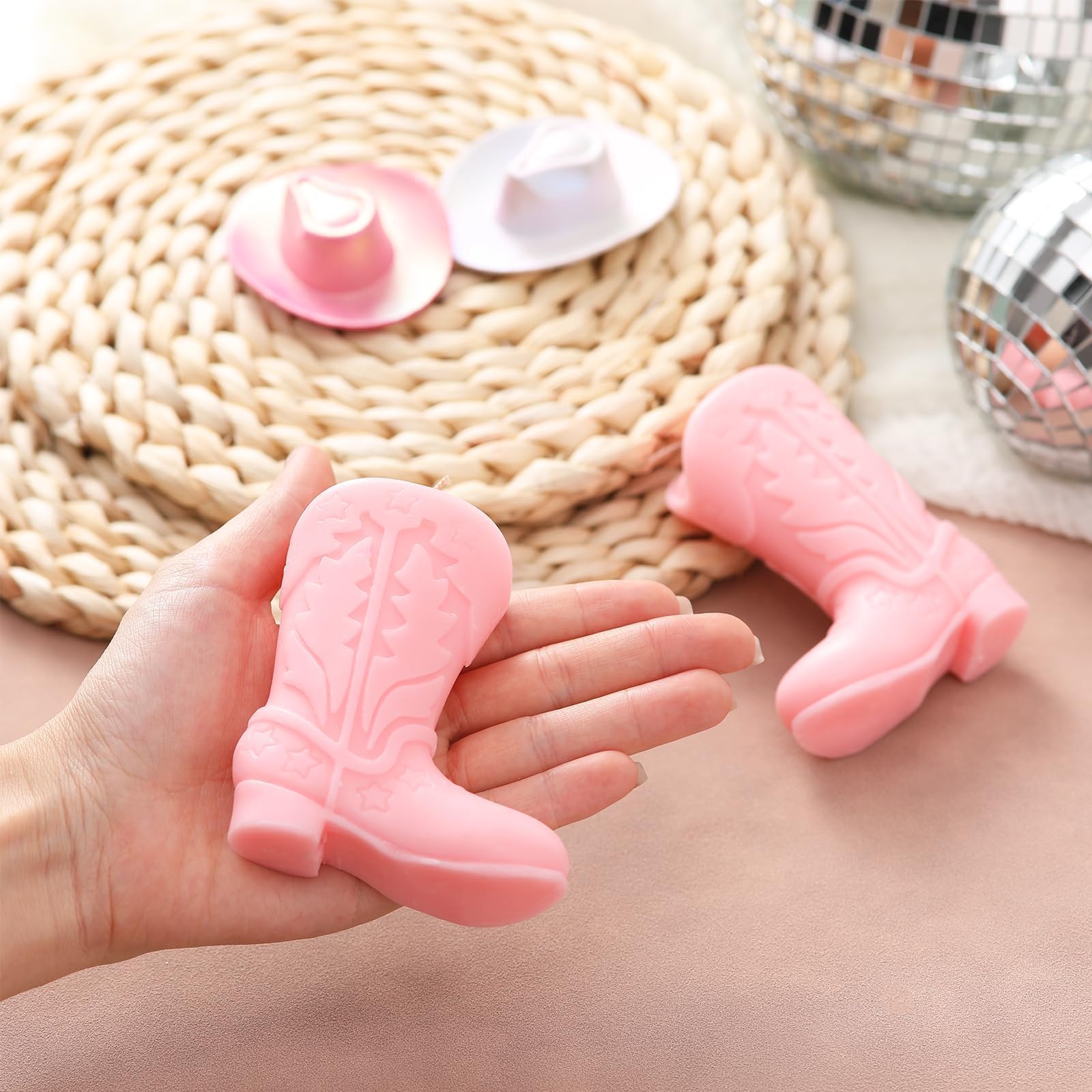 Tuitessine Cowgirl Gifts Cowboy Boot Candle Decorative Novelty Candles Natural Soy Wax Lavender Scented Cute Western Home Bedroom Decor Pink Birthday Women Girlfriend Sister Presents 2PCS