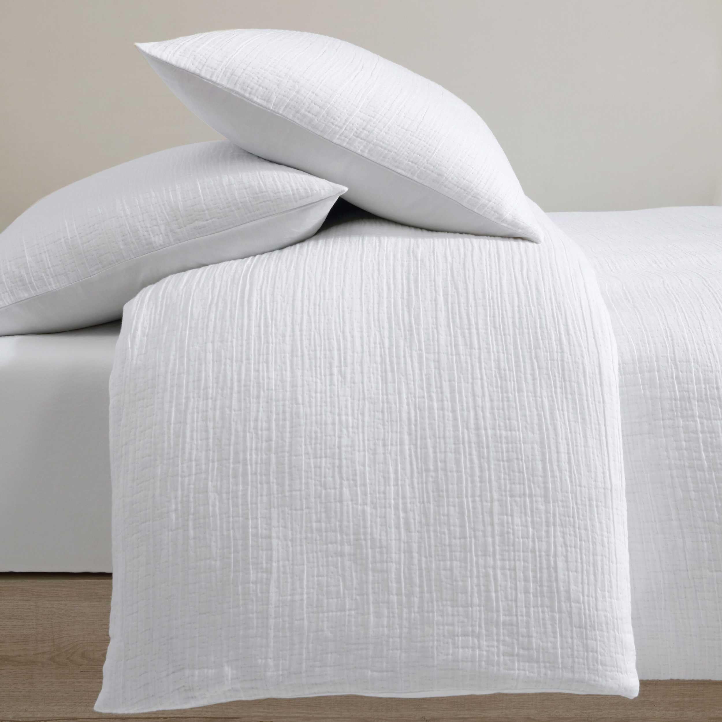 Calvin Klein - King Duvet Cover Set, Soft Cotton Jacquard Bedding, Crinkle Textured Home Decor (Washed Texture White, King)