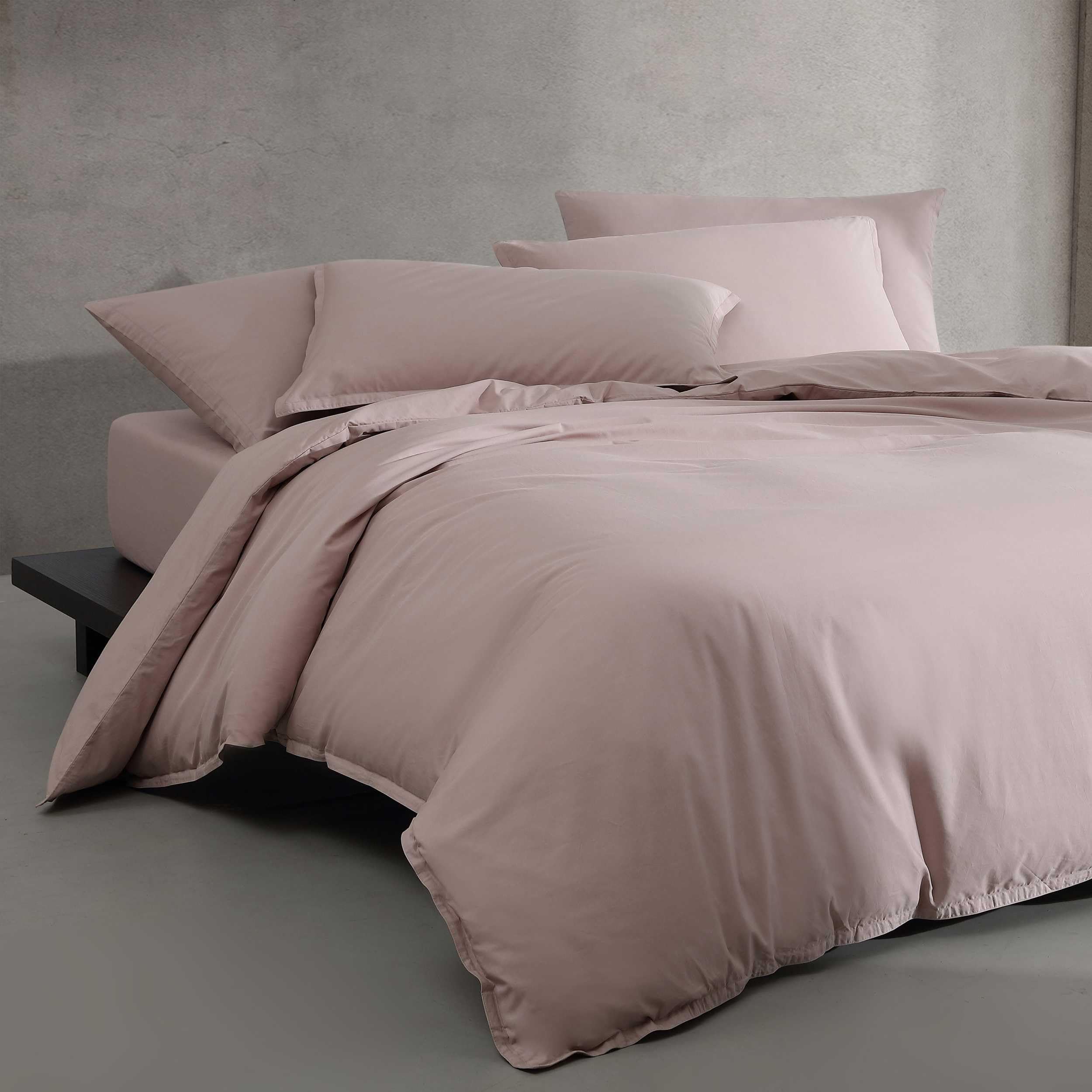 Calvin Klein - Queen Duvet Cover Set, Luxuriously Soft Percale Bedding, Sustainable Fabric Construction (Naturals Solid Fresh Taupe, Queen)