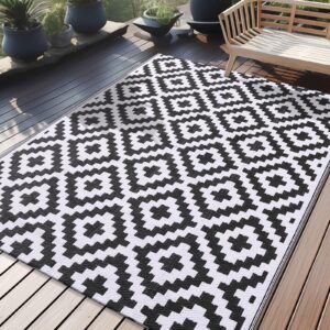 olanly waterproof outdoor rug 5x8 ft, reversible plastic straw patio rug for camping, rv mat outside, indoor outdoor carpet for porch, deck, backyard, camper, balcony, picnic, black & white