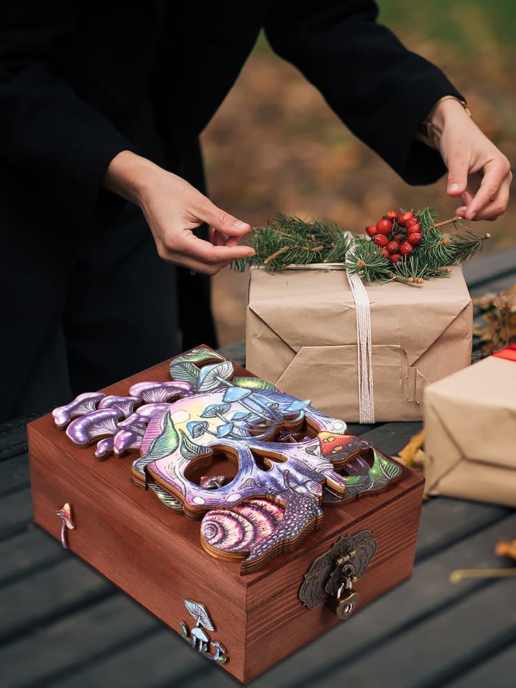 Skull and Nature Hidden Key Wooden Box, Themed Skull Art Hidden Key Box Halloween decryption game props hidden box, Gothic Halloween Horror Props Horror Decoration, Gothic Wooden Keepsake Memory Box