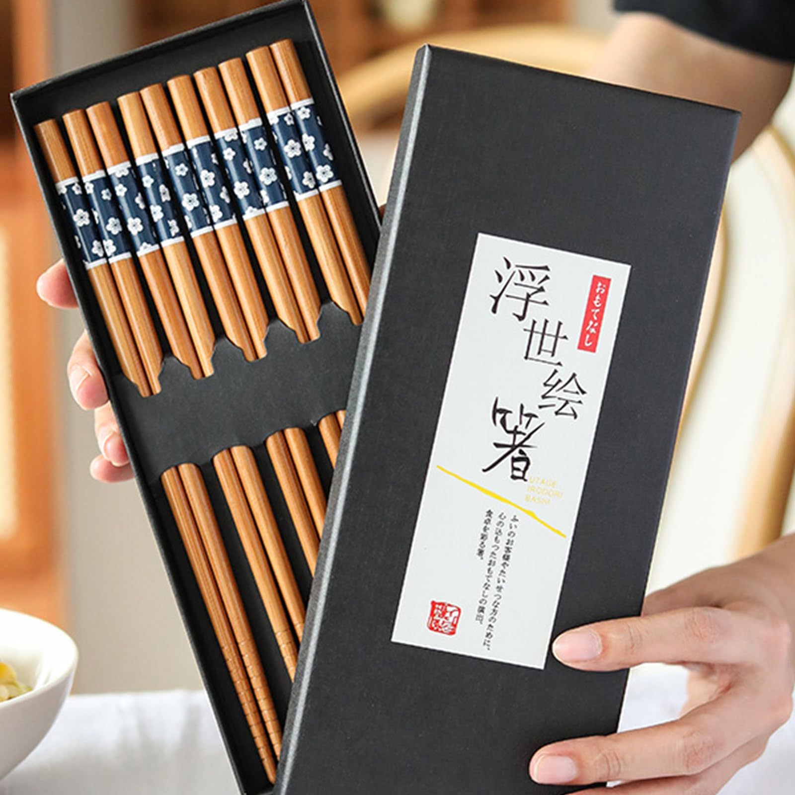 5 Pairs Natural Bamboo Reusable Chopsticks with Gift Box, Non-slip Chopstick Gift Set for Sushi Rice Noodles, Chinese Japanese Tableware, 8.86 Inches/22.5cm, Blue Magnolia