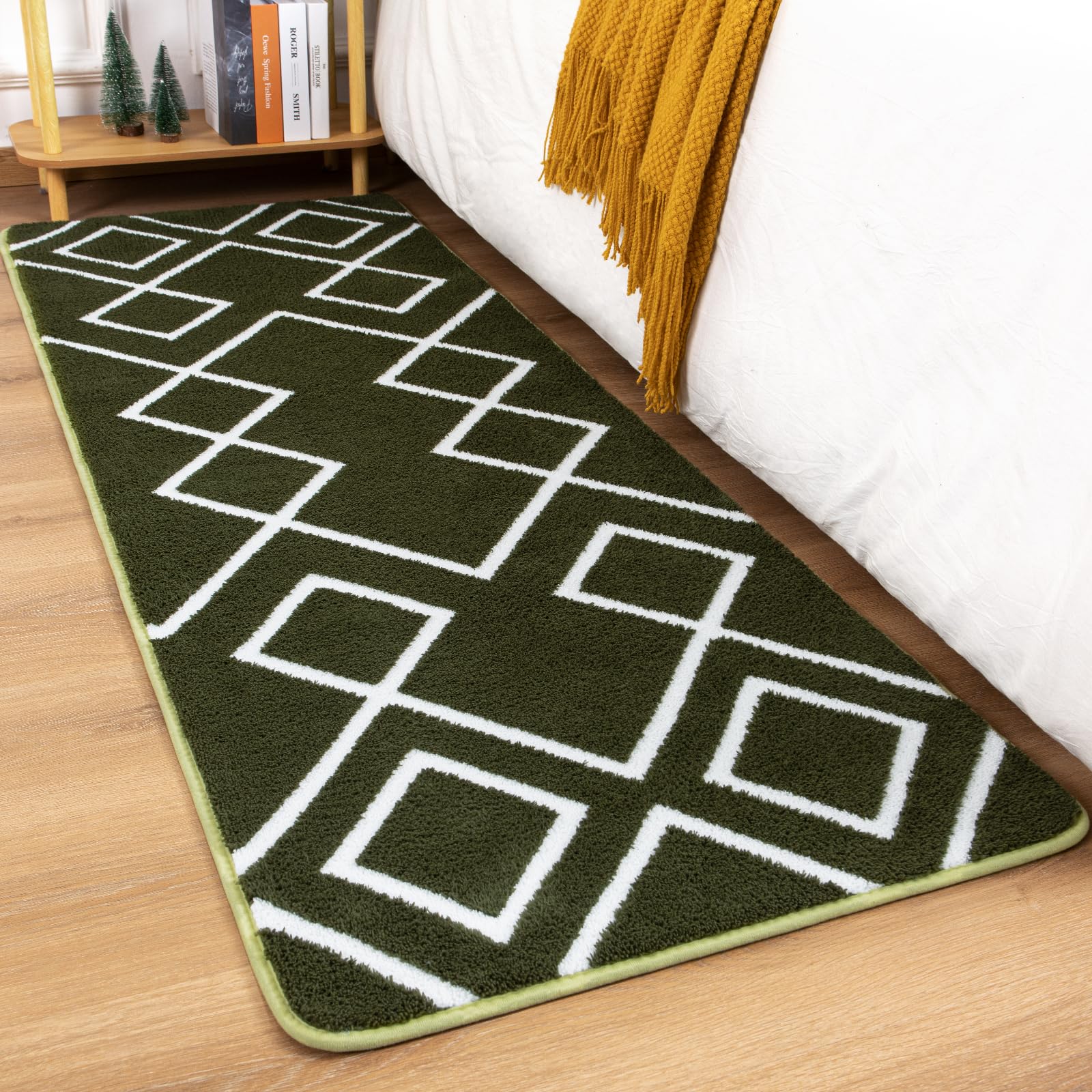 Rtizon Runner Rug for Bedroom, 2x6 Feet Green Shag Area Rugs with Memory Foam for Hallway Bedside, Fluffy Shaggy Machine Washable Moroccan Geometric Carpet for Dorm Living Room Laundry