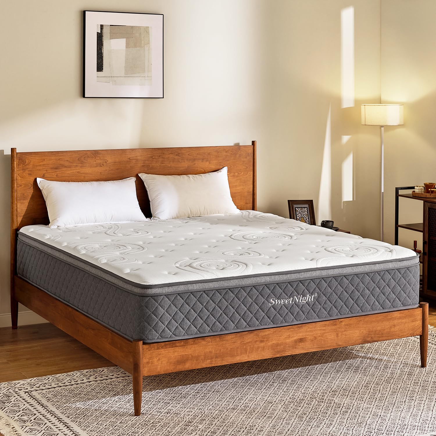 Sweetnight Queen Mattress - 12 Inch Queen Bed Mattress in a Box, Hybrid Queen Size Mattress with Pocketed Coils for Comfort Sleep and Balanced Support