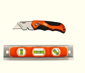 9 in. aluminum torpedo level and folding utility knife tool set