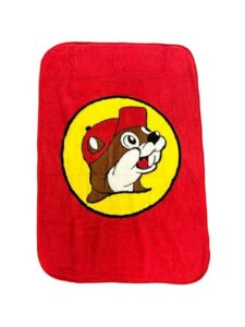 buc-ee's throw blanket plush all season light weight living room/bedroom warm blanket perfect popular texas gift for mom, dad, kids, co-workers (41" x 57" plush lap blanket)