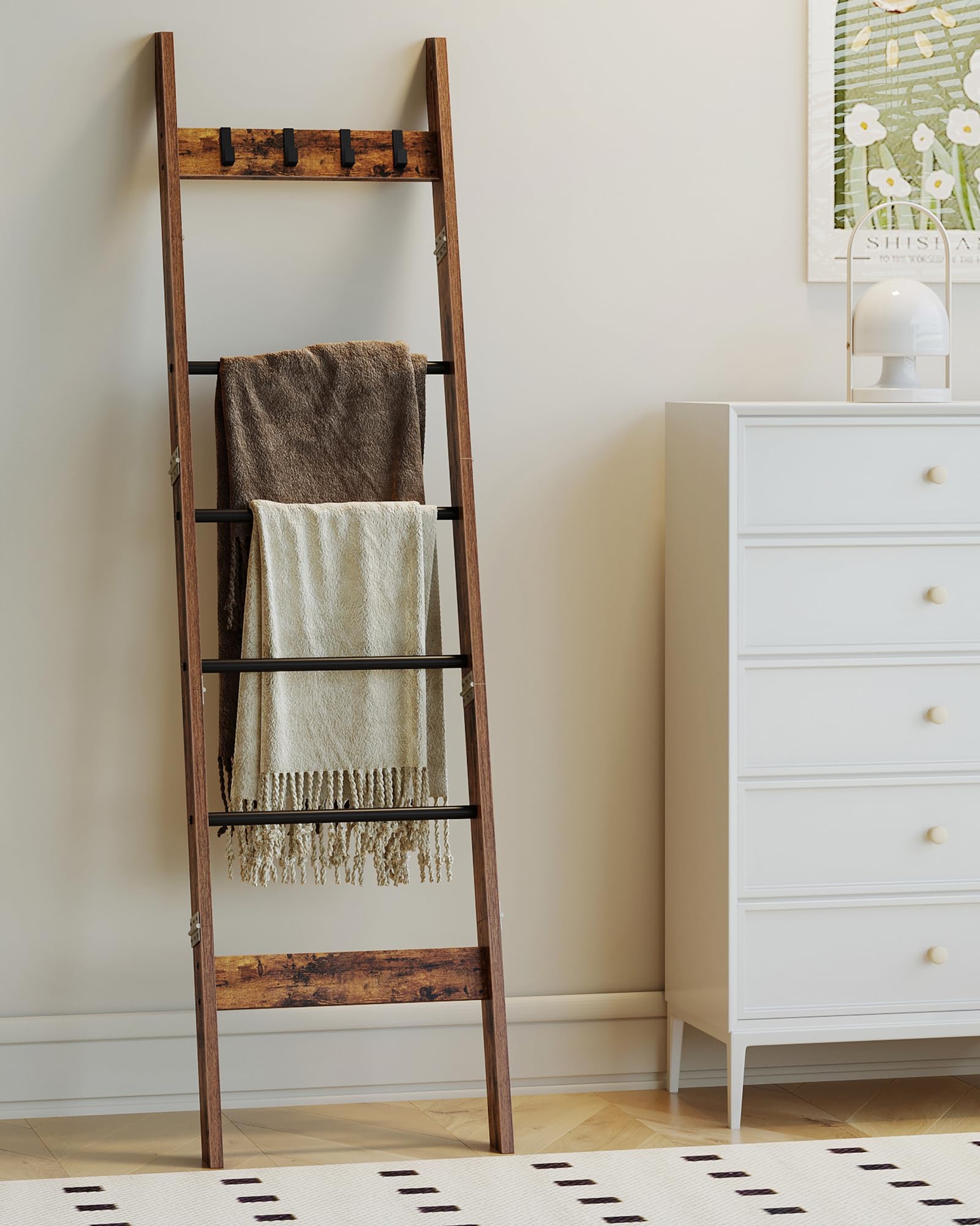 Hzuaneri Blanket Ladder Shelf for Living Room, Decorative Quilt Rack with 4 Removable Hooks, 6-Tier Farmhouse Ladder Holder Organizer for Bedroom, Rustic Brown BR31501B