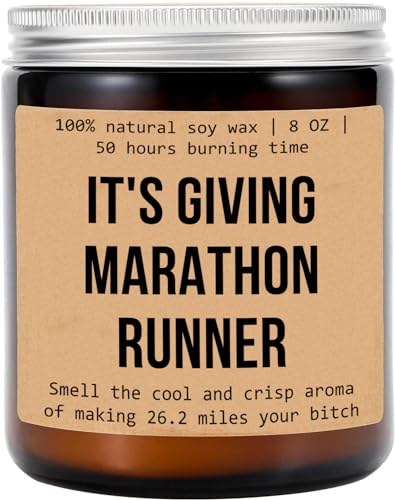 It's Giving Marathon Runner Candle - Gift for Marathon Runner - Marathon Gift - Marathon Decoration Candle - Gift for Him Her