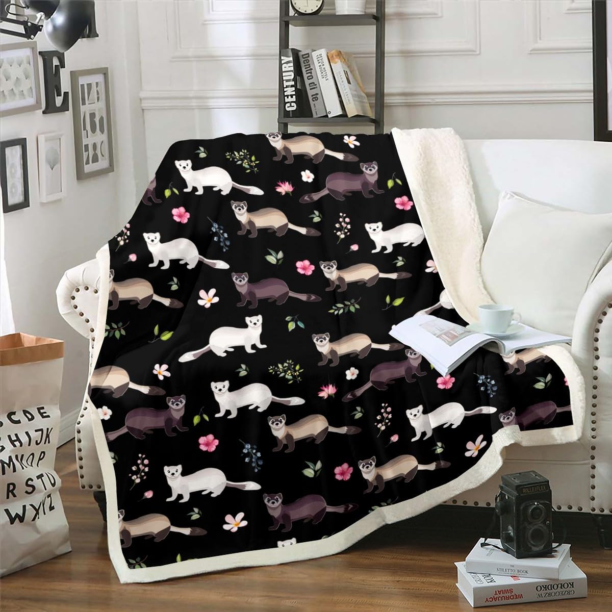 Erosebridal Cute Ferret Fleece Blanket Pink Cherry Blossoms Throw Blanket for Bed for Girls Women, White Brown Ferrets Sherpa Blanket Chic Flower Floral Blanket, Black Green Flannel Blanket Super Cozy