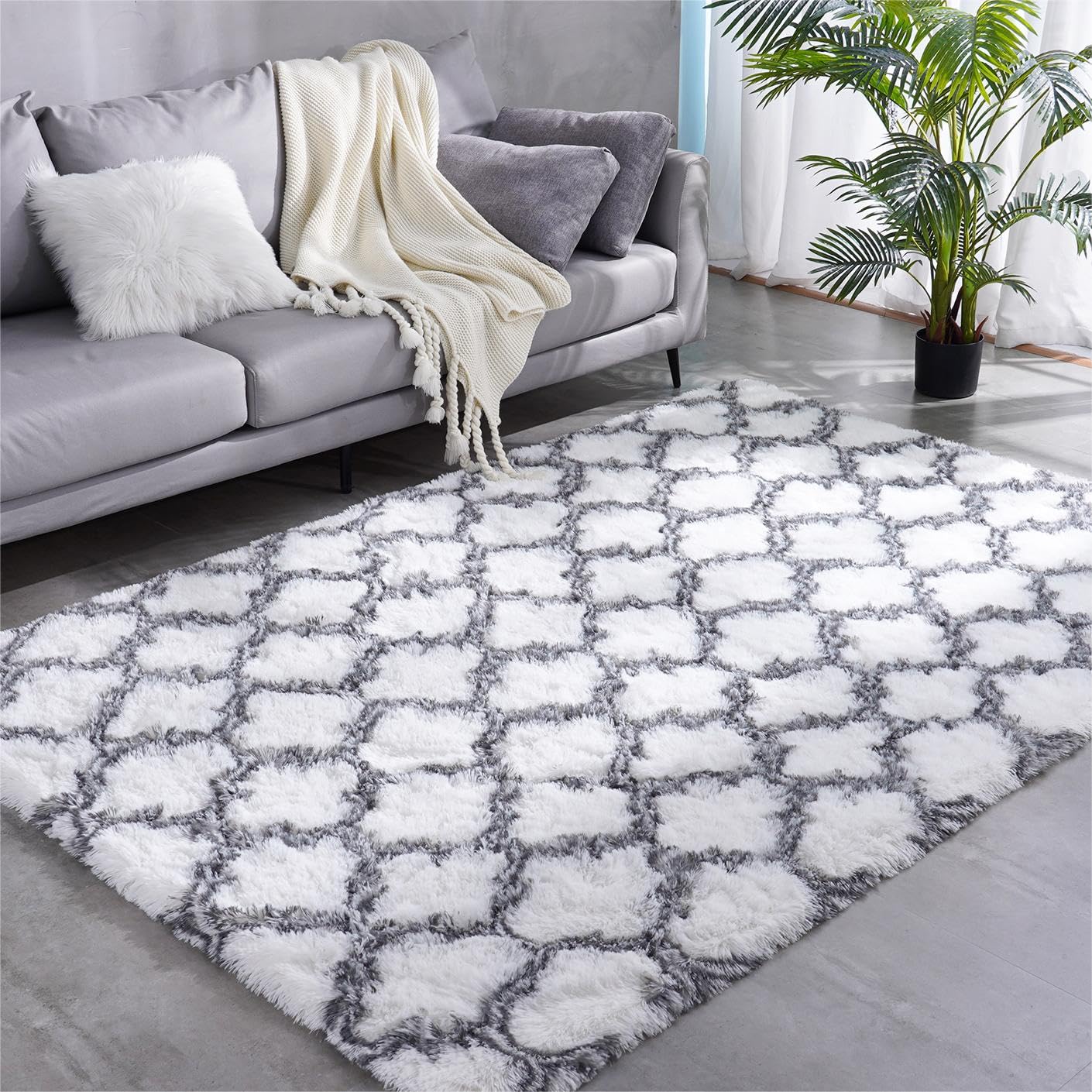 LICOLIHA 5x8 Feet Soft Plush Shaggy Rug for Bedroom,White and Black Modern Geometric Rugs for Living Room, Nursery, Fluffy Indoor Carpet for Cozy Home Decor Luxurious Area Rug with Non-Slip Backing