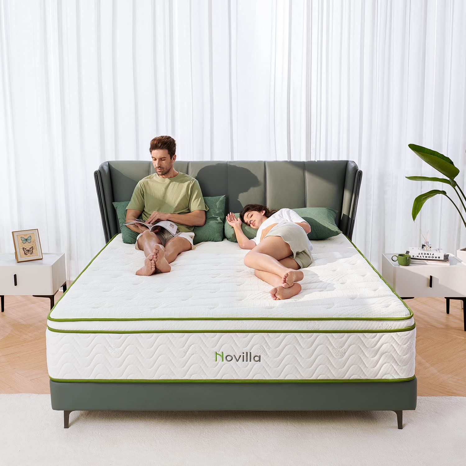 Novilla King Mattress12 Inch Gel Memory Foam Hybrid Mattress with Pocketed Coil for Pressure Relief & Motion Isolation Medium Firm King Bed Mattress in a Box Amenity