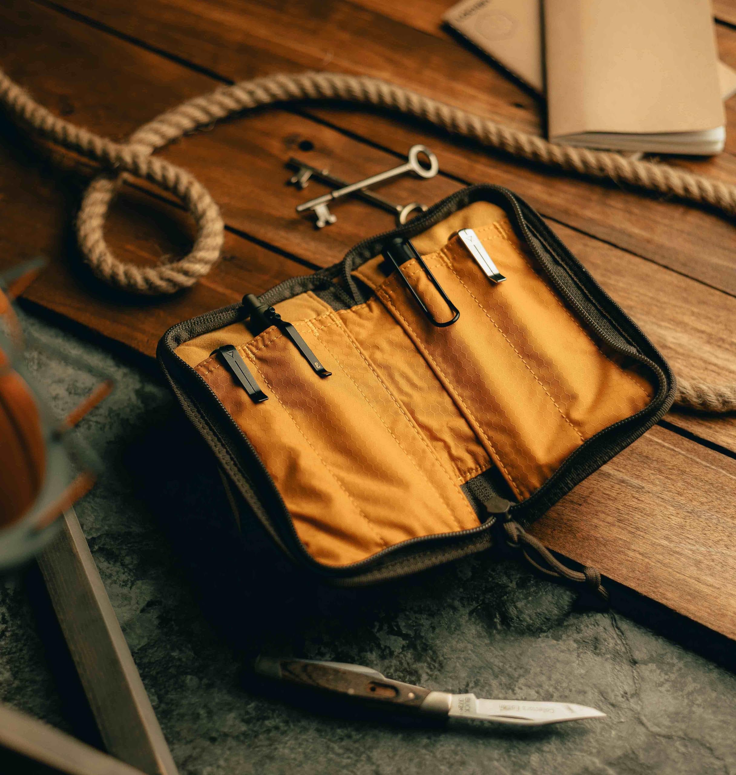 LOCHBY Quattro | Slim & Elegant Pen Pouch | Durable Waxed Canvas Lightly Padded for Fountain Pen & Mechanical Pencil | Compact Design Holds 4 Pens | For Everyday Carry, Travel & Creative Artists