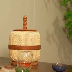 Nantucket Pot Belly Baskets Handmade Woven Rattan Circular Storage Basket with Lid, Decorative Organizer，Storage & Organization