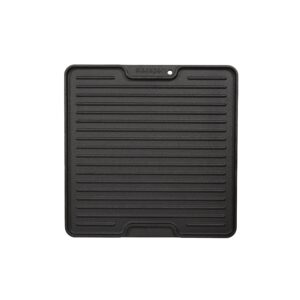 stansport pre-seasoned cast iron griddle with lid lifting hole - 15" surface