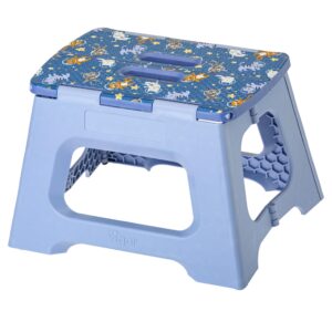 vigar compact kids step stool, 9-inch step stool for toddlers and kids, folding stool up to 330 pound, lightweight non-slip folding step stool, astrocat