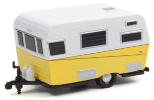 greenlight 34110-a hitched homes series 11 - 1959 siesta travel trailer - white and yellow 1:64 scale