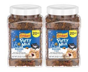 purina friskies party mix cat treats, beachside crunch, made with ocean whitefish, crunchy cat treats for adult cats, 20-ounce resealable canister (pack of 2)