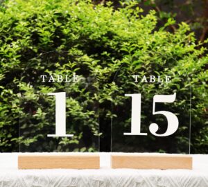 organteam clear arch wedding table numbers with wooden stands 1-15, 5x7" acrylic signs and holders, perfect for centerpiece, reception, decoration, party, anniversary, event (clear, number 1-15)