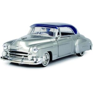 1950 chevy bel air lowrider silver metallic with blue metallic top get low series 1/24 diecast model car by motormax 79026