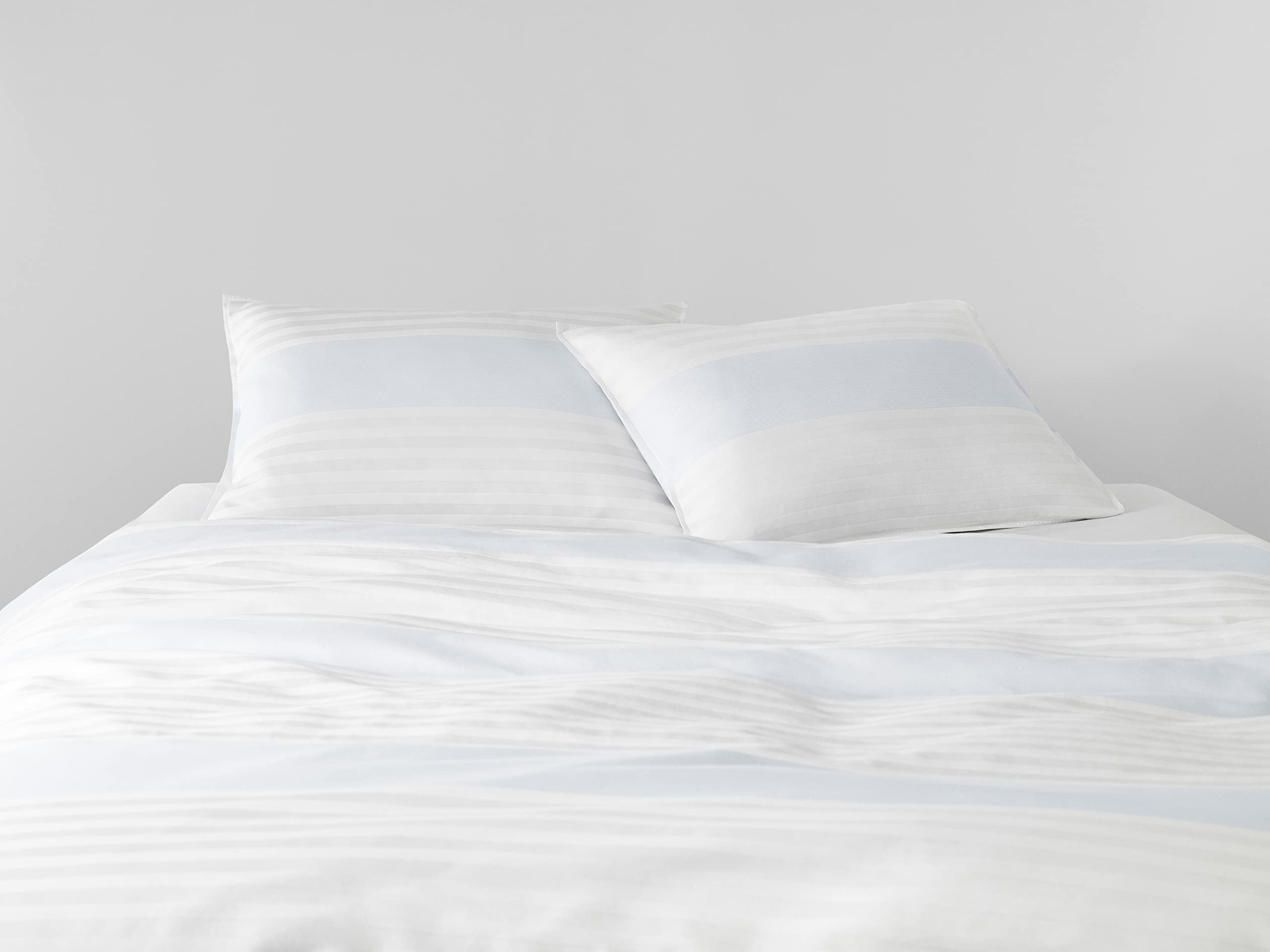 Calvin Klein Wythe Woven Set of 3 Duvet Set - 1 Duvet Cover & 2 Sham Covers, Queen Size, Cotton (Pacific)