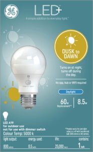 ge lighting led+ dusk to dawn outdoor light bulb, sunlight sensor, soft white, automatic on/off light sensing bulb a19 light bulb (1 pack)