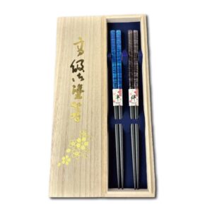 premium japanese chopsticks reusable 2prs set [ made in japan ] traditional lacquer art wooden chopsticks b (splashed pattern bl/br(2kr019))