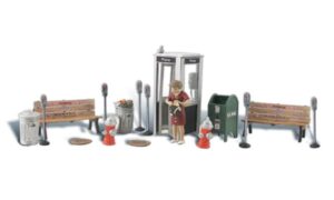 woodland scenics street accessories (benches, fire hydrants, parking meters etc.)