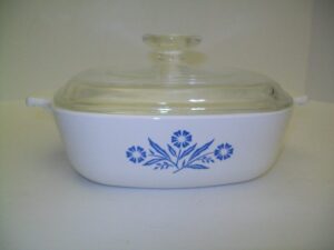 vintage corning ware - cornflower/corn flower - 1 quart casserole w/lid p-1-b