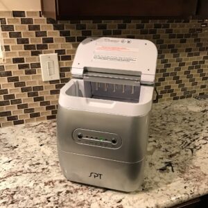 SPT IM-123S Portable Ice Maker (Silver)