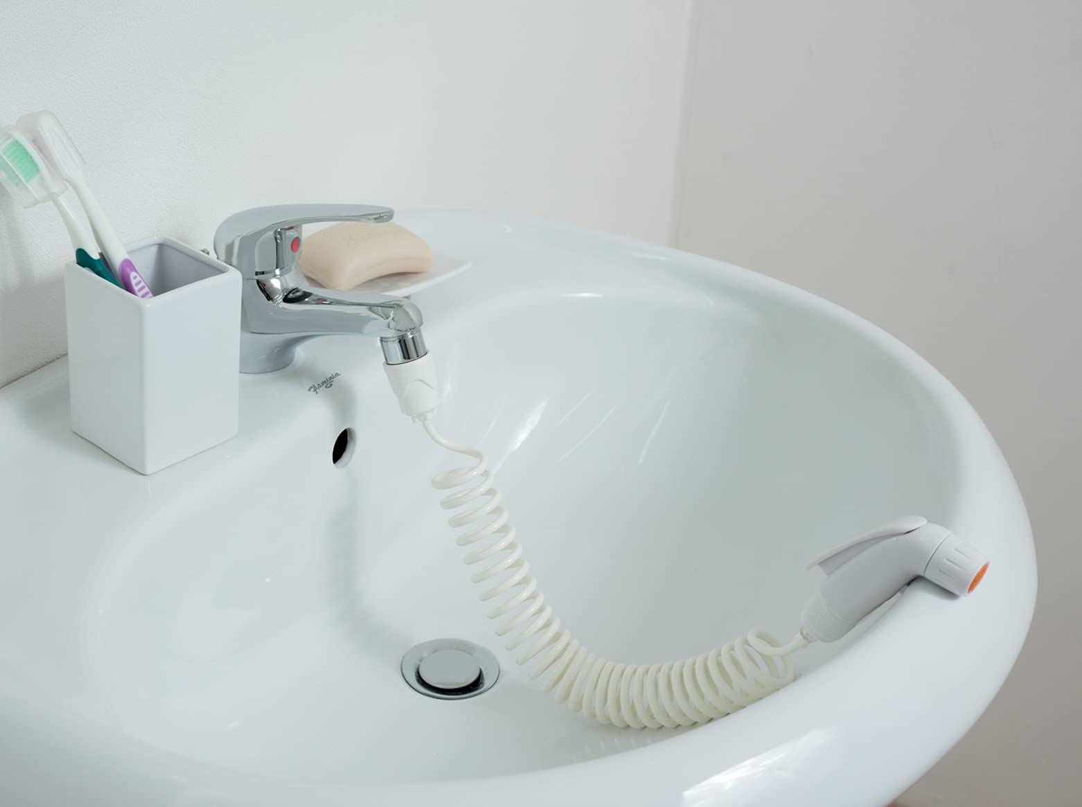 Portable Bidet HELLO BIDET TRAVEL, Handheld Bidet Sprayer for Intimate Hygiene at Home and on the Go, It Connects Directly to The Faucet, Travel Adapter Handheld Shower, Travel Bidet, Italian Product