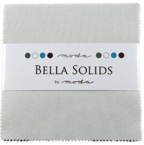 bella solids feather white moda charm pack by moda fabrics; 42-5" quilt squares