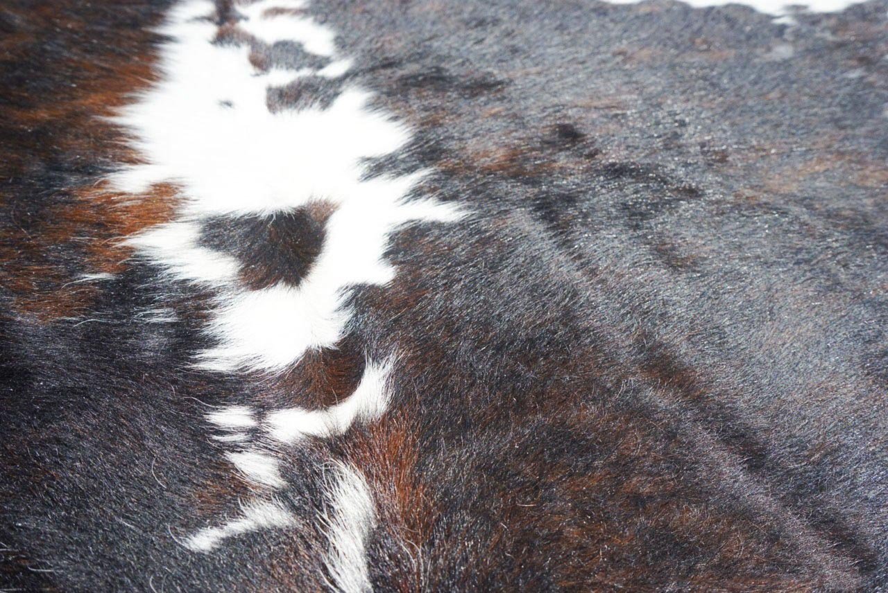 rodeo Cowhide Rug Dark Brindle Size 6x8 Feet Dc