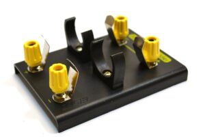 eisco 'd' battery holder for 2 batteries with 4mm banana plugs - dc power supply alternative - rohs