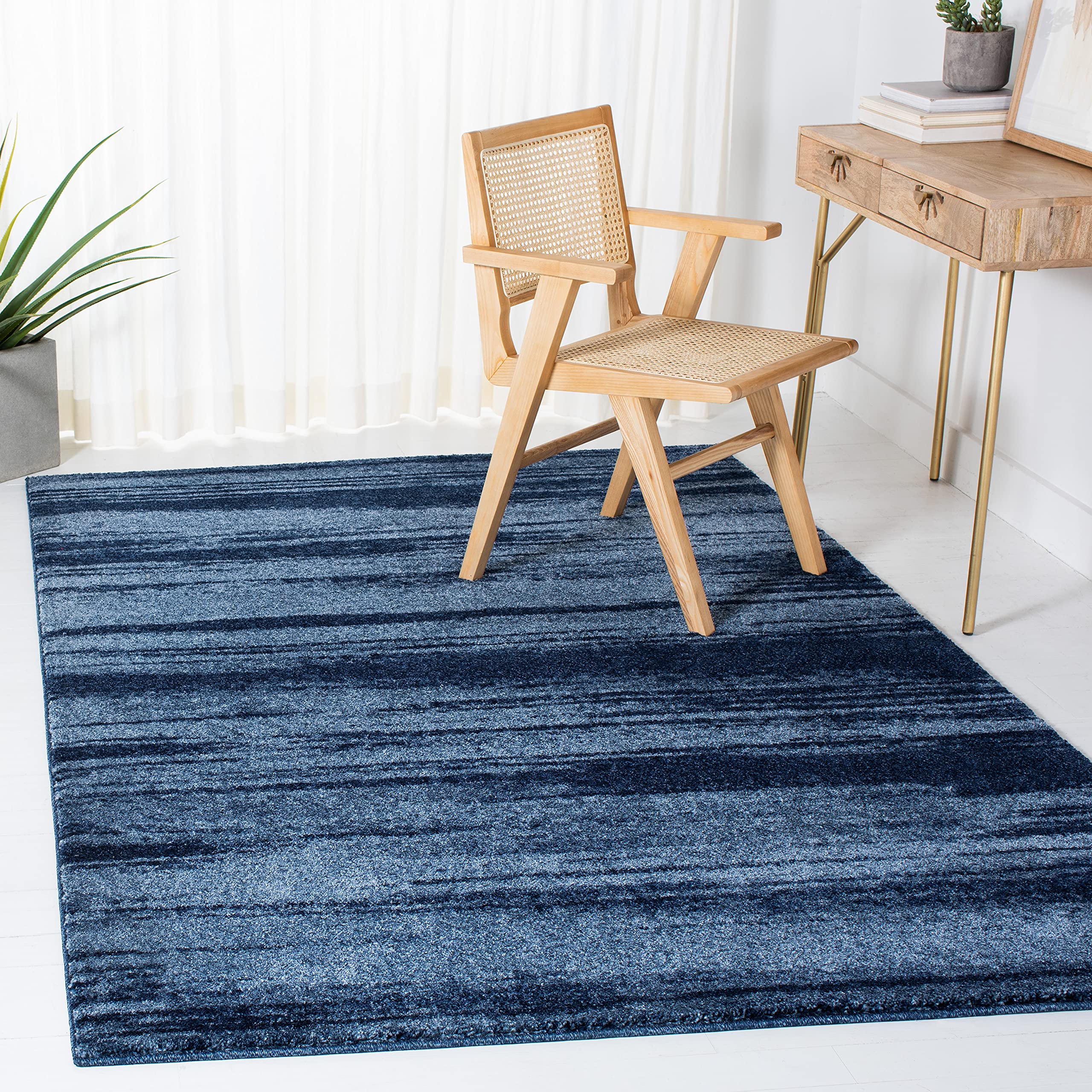 SAFAVIEH Retro Collection Accent Rug - 4' x 6', Light Blue & Blue, Modern Abstract Design, Non-Shedding & Easy Care, Ideal for High Traffic Areas in Entryway, Living Room, Bedroom (RET2693-6065)