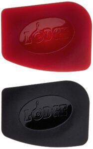 lodge scraperpk durable polycarbonate pan scrapers, red and black, 2 count