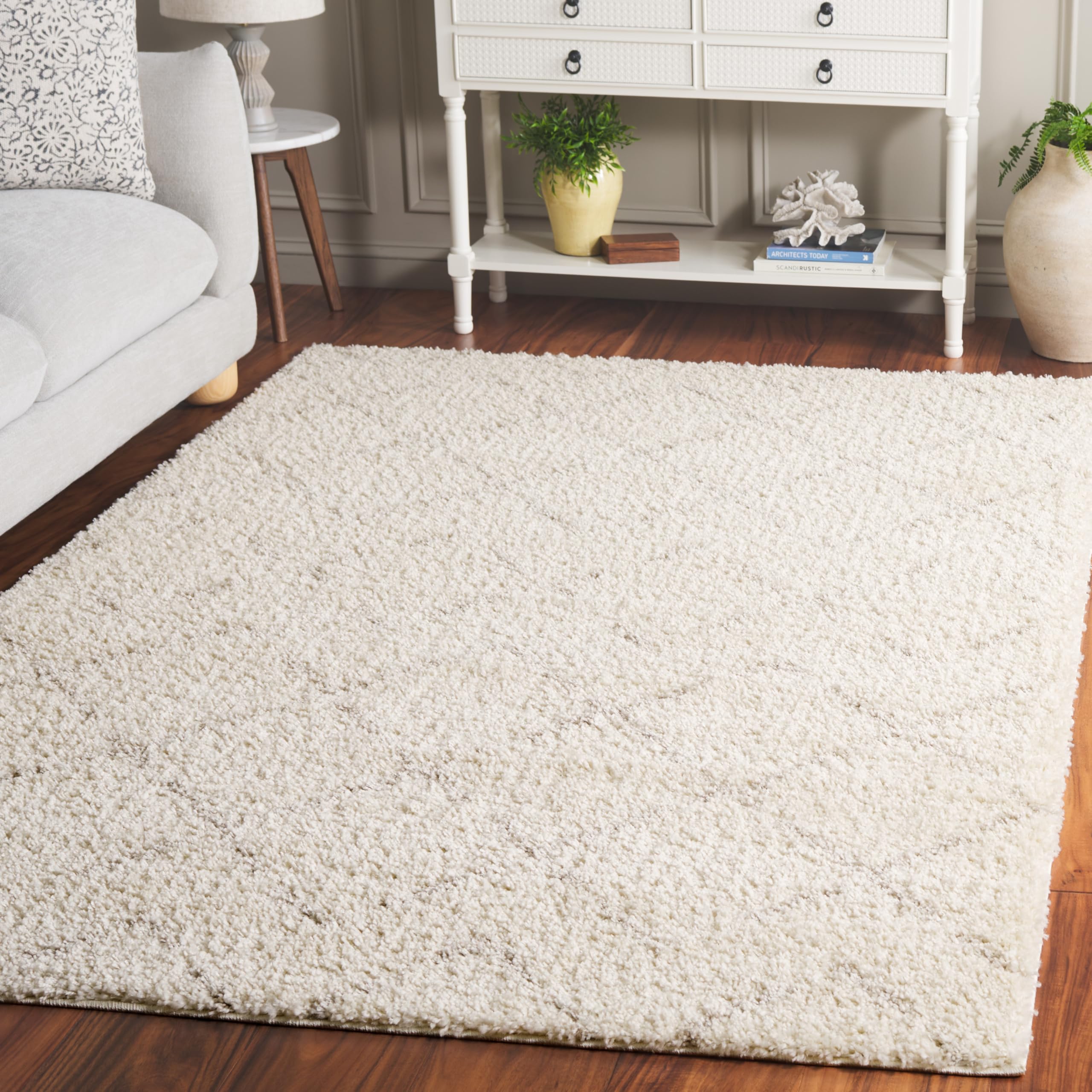 SAFAVIEH Arizona Shag Collection Accent Rug - 4' x 6', Ivory & Beige, Moroccan Design, Non-Shedding & Easy Care, 1.6-inch Thick Ideal for High Traffic Areas in Entryway, Living Room, Bedroom (ASG743A)