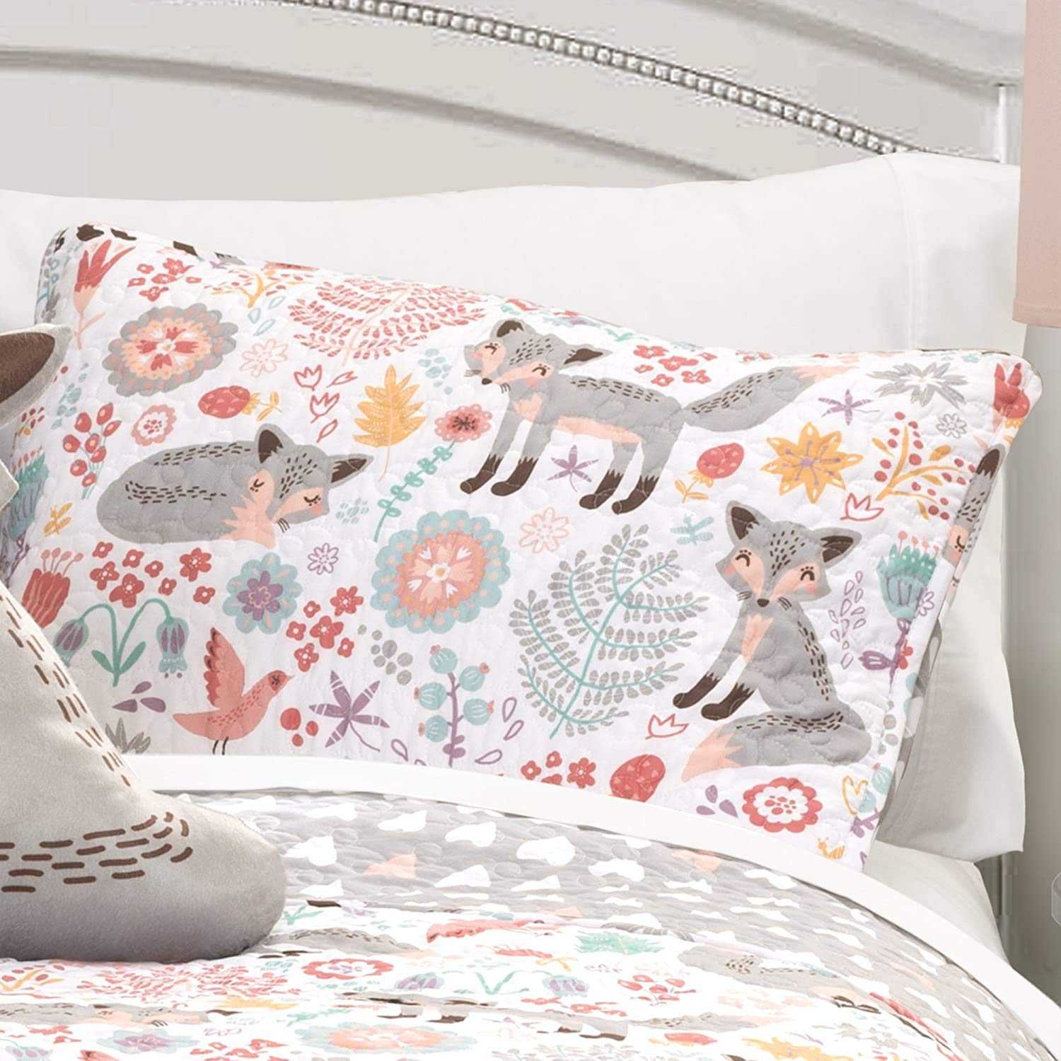 Lush Decor Pixie Fox Reversible Quilt Set, 4 Piece Set, Full/ Queen, Gray & Pink - Bedding Sets For Girls - Whimsical Quilt For Kids & Toddlers - Floral & Heart Print - Woodland Bedroom Decor