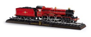 the noble collection hogwarts express die cast train model and base