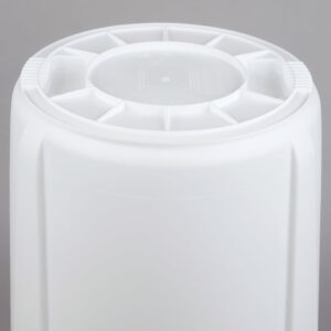 Rubbermaid Brute Round Trash Can 10 Gallon, White