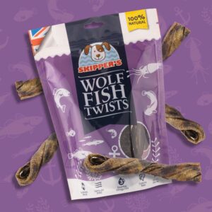 SKIPPER'S Wolf Fish Skin Twists Dog Chews - 100% Fish Skin Grain Free Treats for Dogs, High in Protein & Low in Fat, Essential Omega 3 Oils | Great for Teeth (Short, 2.5 Oz)