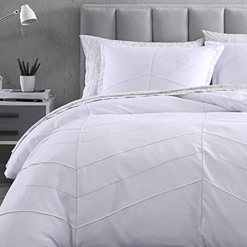 City Scene - King Size Duvet Cover Set, Smooth & Soft Bedding with Matching Shams, Modern Home Decor (Courtney White, King)