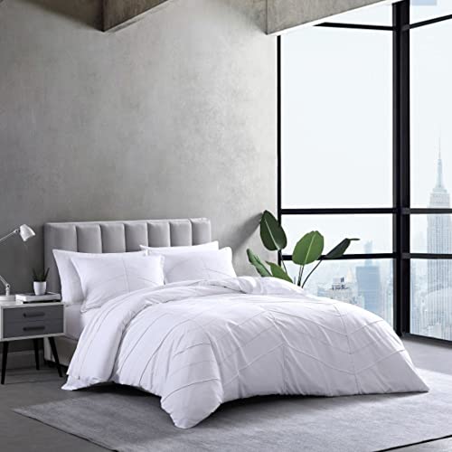 City Scene - King Size Duvet Cover Set, Smooth & Soft Bedding with Matching Shams, Modern Home Decor (Courtney White, King)