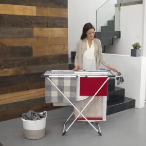 Vileda Extendable Clothes, Foldable Airer with Wheels, Aluminium Resin, White, 5.2 x 60.5 x 131.5 cm