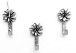 norma jean designs 3 pc set mini metal flower hooks