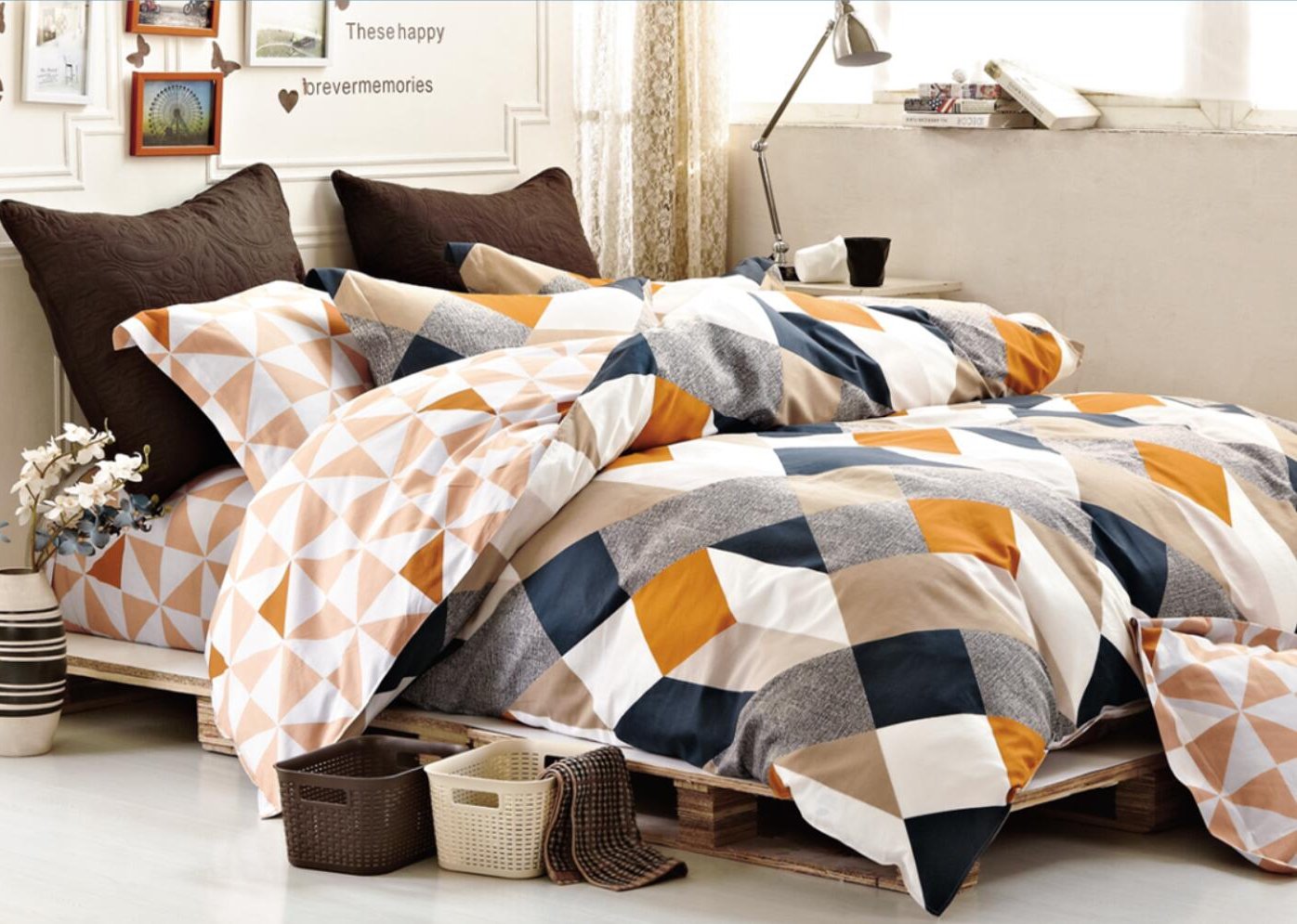 Eikei Home Minimal Style Geometric Shapes Duvet Quilt Cover Modern Scandinavian Design Bedding Set 100-percent Cotton Soft Casual Reversible Block Print Triangle Pattern (King, Copper)